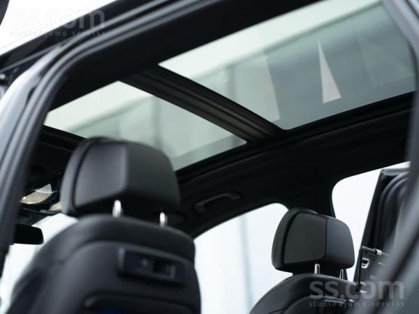 Black BMW X5 2019 in Riga, with an engine capacity of 3.00 L and mileage of 64 thousand km for 44000 €, photo 9 on AUTOMOTO.COM.LV