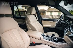 Melns BMW X5 2019 Rīga, ar dzinēja tilpumu 3.00 L un nobraukumu 159 tūkst. km par 42990 €, foto 10 vietnē AUTOMOTO.COM.LV