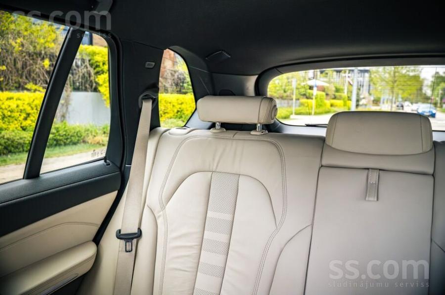 Melns BMW X5 2019 Rīga, ar dzinēja tilpumu 3.00 L un nobraukumu 159 tūkst. km par 42990 €, foto 17 vietnē AUTOMOTO.COM.LV