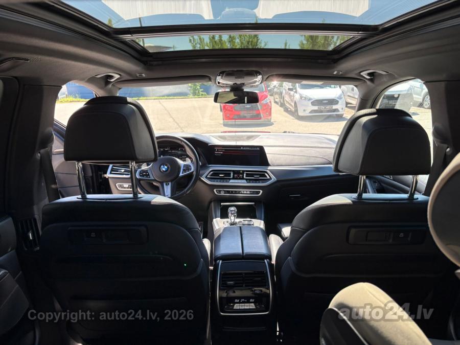 Black BMW X5 2019 in Tallinn, with an engine capacity of 3.00 L and mileage of 122 thousand km for 51900 €, photo 13 on AUTOMOTO.COM.LV