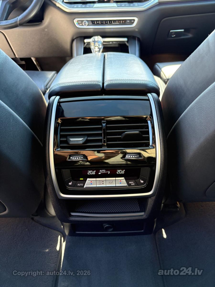 Black BMW X5 2019 in Tallinn, with an engine capacity of 3.00 L and mileage of 122 thousand km for 51900 €, photo 18 on AUTOMOTO.COM.LV