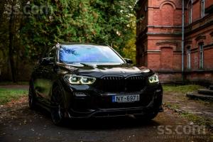 Black BMW X5 2019 in Daugavpils, with an engine capacity of 3.00 L and mileage of 176 thousand km for 47900 €, photo 6 on AUTOMOTO.COM.LV