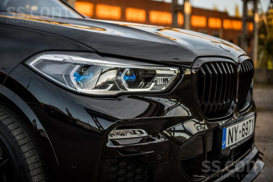 Black BMW X5 2019 in Daugavpils, with an engine capacity of 3.00 L and mileage of 176 thousand km for 47900 €, photo 8 on AUTOMOTO.COM.LV