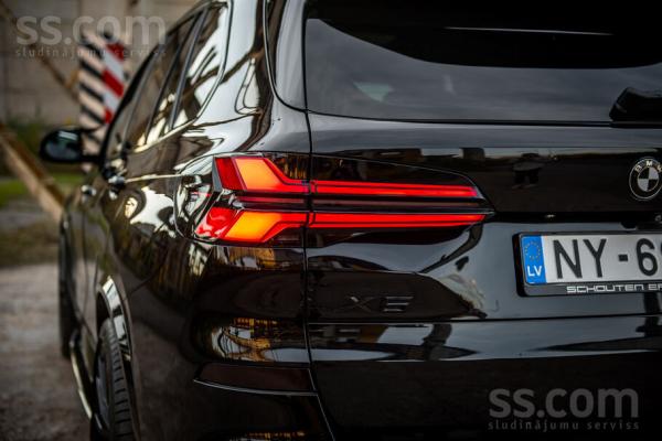 Black BMW X5 2019 in Daugavpils, with an engine capacity of 3.00 L and mileage of 176 thousand km for 47900 €, photo 8 on AUTOMOTO.COM.LV
