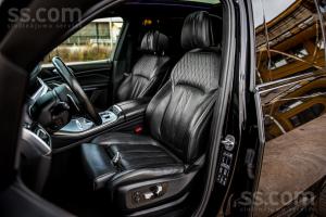 Black BMW X5 2019 in Daugavpils, with an engine capacity of 3.00 L and mileage of 176 thousand km for 47900 €, photo 17 on AUTOMOTO.COM.LV