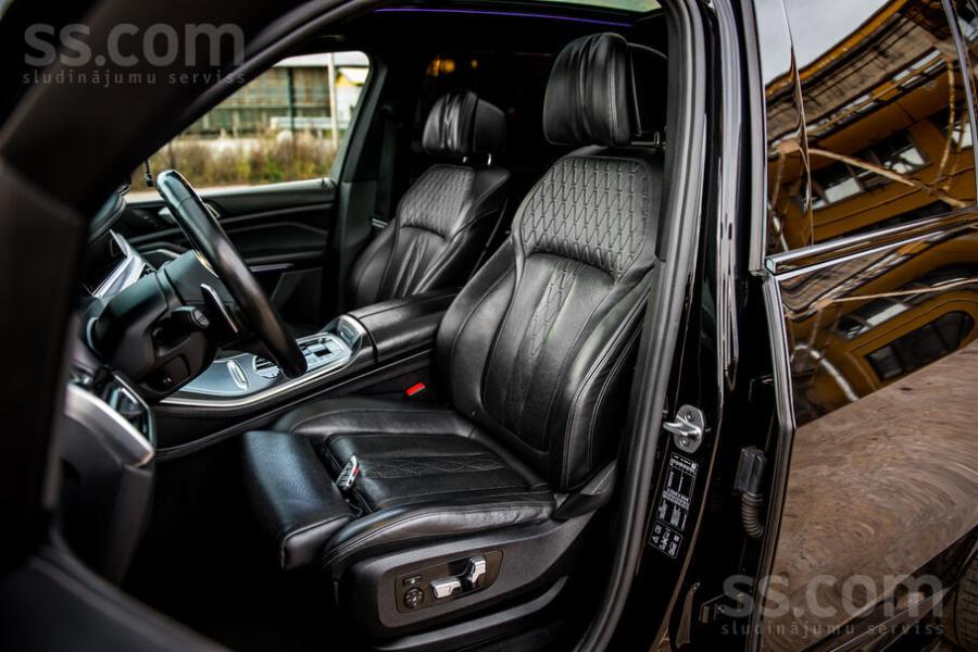 Black BMW X5 2019 in Daugavpils, with an engine capacity of 3.00 L and mileage of 176 thousand km for 47900 €, photo 17 on AUTOMOTO.COM.LV