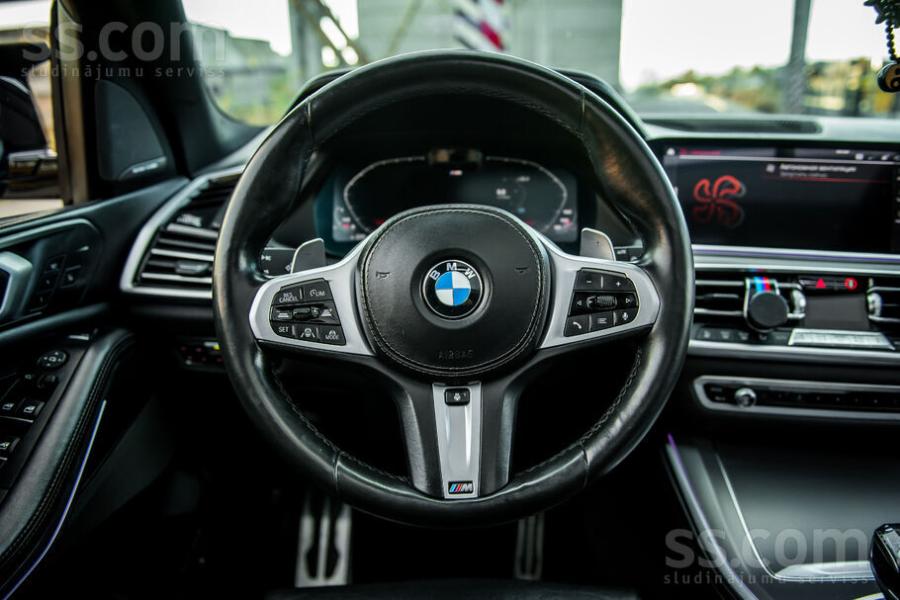 Black BMW X5 2019 in Daugavpils, with an engine capacity of 3.00 L and mileage of 176 thousand km for 47900 €, photo 22 on AUTOMOTO.COM.LV