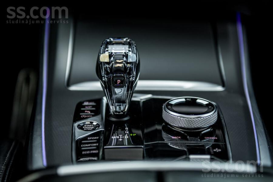 Black BMW X5 2019 in Daugavpils, with an engine capacity of 3.00 L and mileage of 176 thousand km for 47900 €, photo 24 on AUTOMOTO.COM.LV