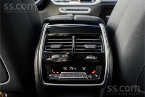 Black BMW X5 2019 in Daugavpils, with an engine capacity of 3.00 L and mileage of 176 thousand km for 47900 €, photo 28 on AUTOMOTO.COM.LV