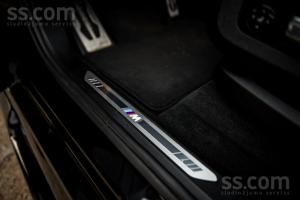 Black BMW X5 2019 in Daugavpils, with an engine capacity of 3.00 L and mileage of 176 thousand km for 47900 €, photo 31 on AUTOMOTO.COM.LV