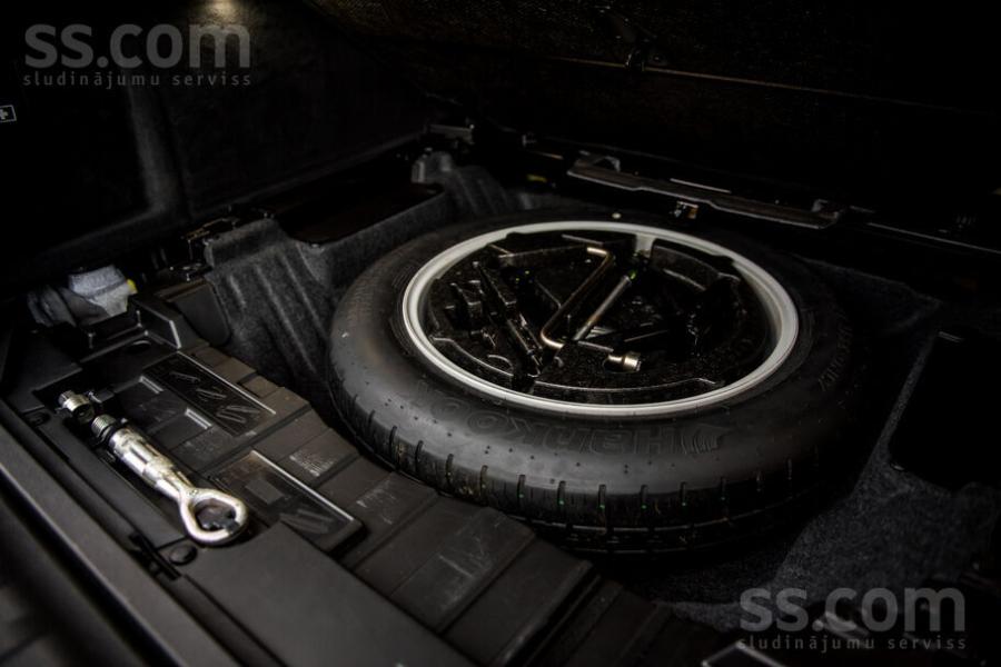 Black BMW X5 2019 in Daugavpils, with an engine capacity of 3.00 L and mileage of 176 thousand km for 47900 €, photo 33 on AUTOMOTO.COM.LV