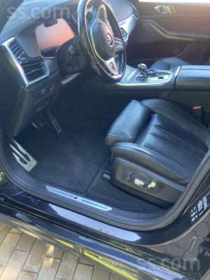 Melns BMW X5 2019 Talsi, ar dzinēja tilpumu 3.00 L un nobraukumu 206 tūkst. km par 38900 €, foto 9 vietnē AUTOMOTO.COM.LV
