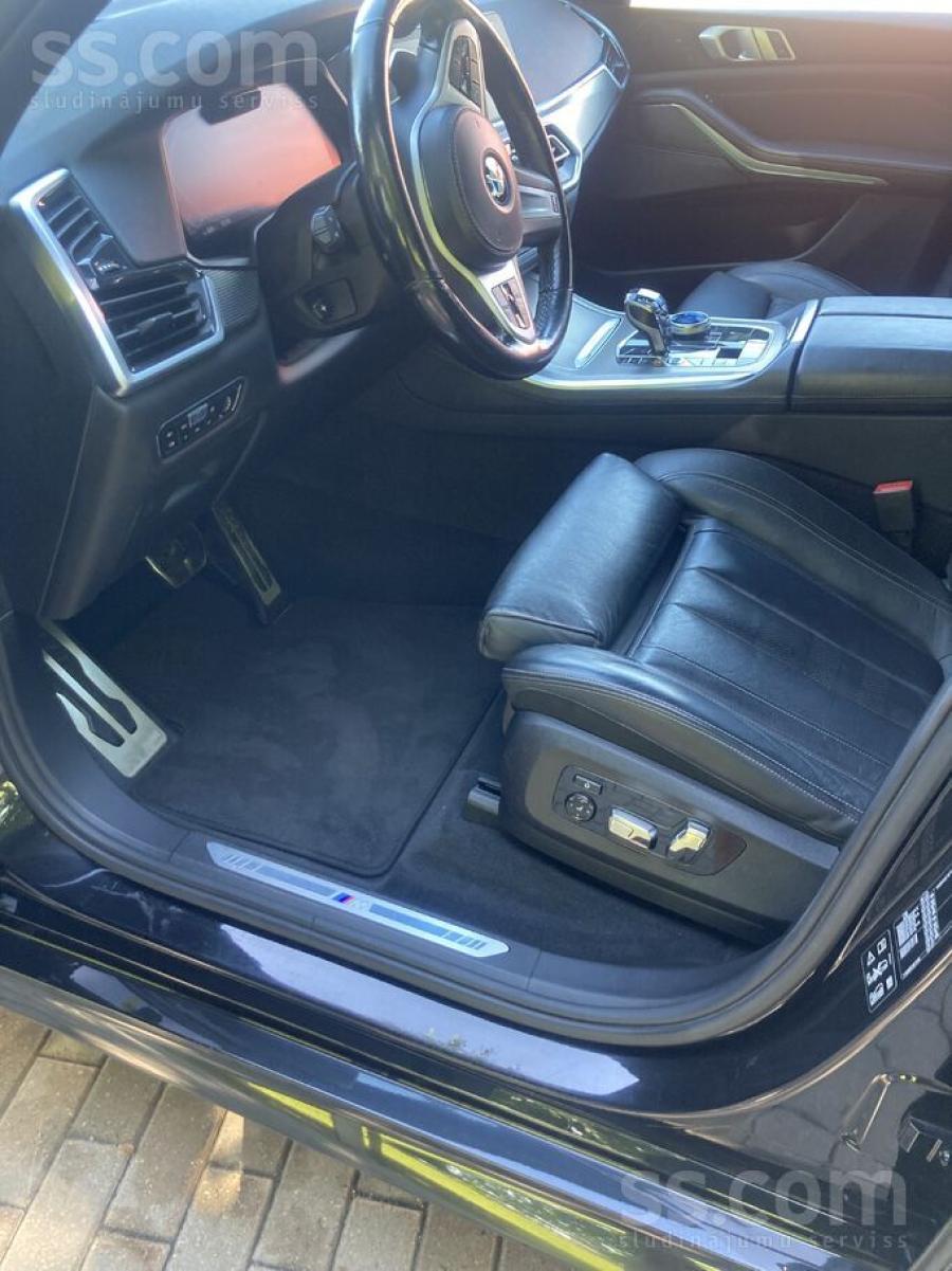 Melns BMW X5 2019 Talsi, ar dzinēja tilpumu 3.00 L un nobraukumu 206 tūkst. km par 38900 €, foto 9 vietnē AUTOMOTO.COM.LV
