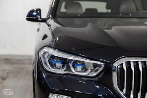 Melns BMW X5 2019 Viļņa, ar dzinēja tilpumu 3.00 L un nobraukumu 133 tūkst. km par 47671 €, foto 7 vietnē AUTOMOTO.COM.LV