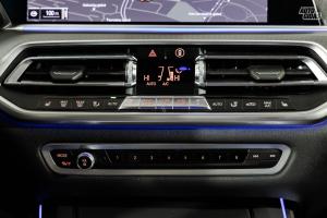 Melns BMW X5 2019 Viļņa, ar dzinēja tilpumu 3.00 L un nobraukumu 133 tūkst. km par 47671 €, foto 21 vietnē AUTOMOTO.COM.LV