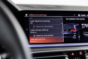 Melns BMW X5 2019 Viļņa, ar dzinēja tilpumu 3.00 L un nobraukumu 133 tūkst. km par 47671 €, foto 25 vietnē AUTOMOTO.COM.LV
