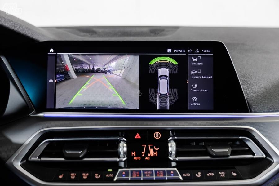 Melns BMW X5 2019 Viļņa, ar dzinēja tilpumu 3.00 L un nobraukumu 133 tūkst. km par 47671 €, foto 27 vietnē AUTOMOTO.COM.LV