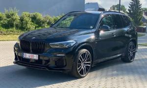 Melns BMW X5 2019 Rīga, ar dzinēja tilpumu 3.00 L un nobraukumu 68 tūkst. km par 59990 €, foto  vietnē AUTOMOTO.COM.LV