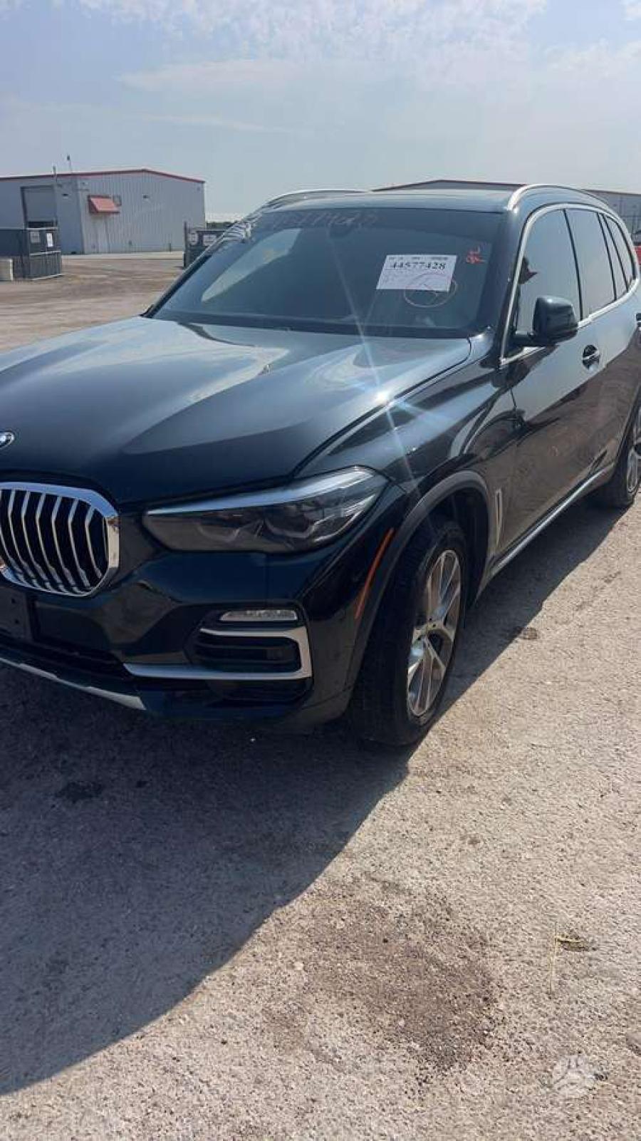 Black BMW X5 2019 in Vilnius, with an engine capacity of 3.00 L and mileage of 160 thousand km for 25500 €, photo 3 on AUTOMOTO.COM.LV