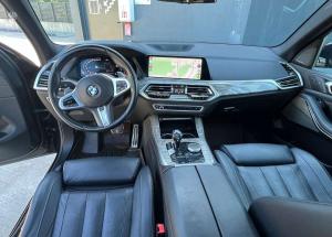 Black BMW X5 2019 in Vilnius, with an engine capacity of 4.40 L and mileage of 189 thousand km for 35000 €, photo 20 on AUTOMOTO.COM.LV
