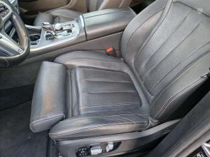 Black BMW X5 2019 in Klaipeda, with an engine capacity of 2.99 L and mileage of 102 thousand km for 43000 €, photo 7 on AUTOMOTO.COM.LV