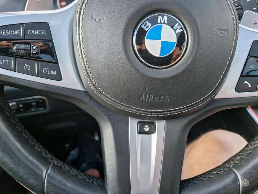 Black BMW X5 2019 in Klaipeda, with an engine capacity of 2.99 L and mileage of 102 thousand km for 43000 €, photo 11 on AUTOMOTO.COM.LV