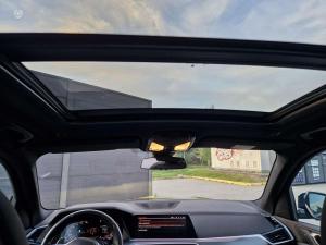 Black BMW X5 2019 in Klaipeda, with an engine capacity of 2.99 L and mileage of 102 thousand km for 43000 €, photo 12 on AUTOMOTO.COM.LV