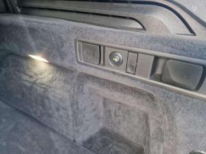 Black BMW X5 2019 in Klaipeda, with an engine capacity of 2.99 L and mileage of 102 thousand km for 43000 €, photo 17 on AUTOMOTO.COM.LV