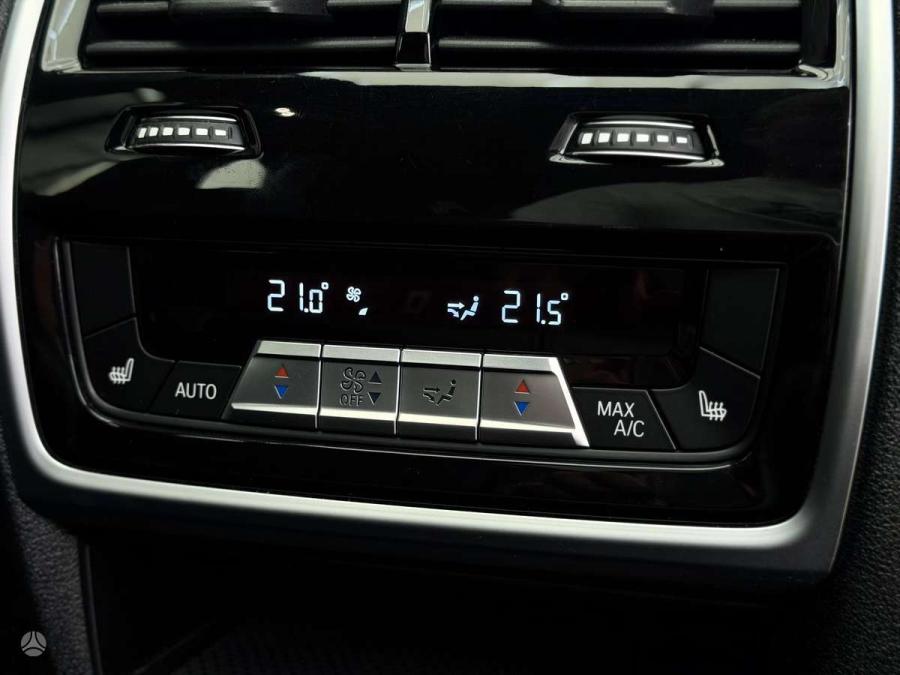 Melns BMW X5 2019 Viļņa, ar dzinēja tilpumu 4.40 L un nobraukumu 252 tūkst. km par 35700 €, foto 21 vietnē AUTOMOTO.COM.LV
