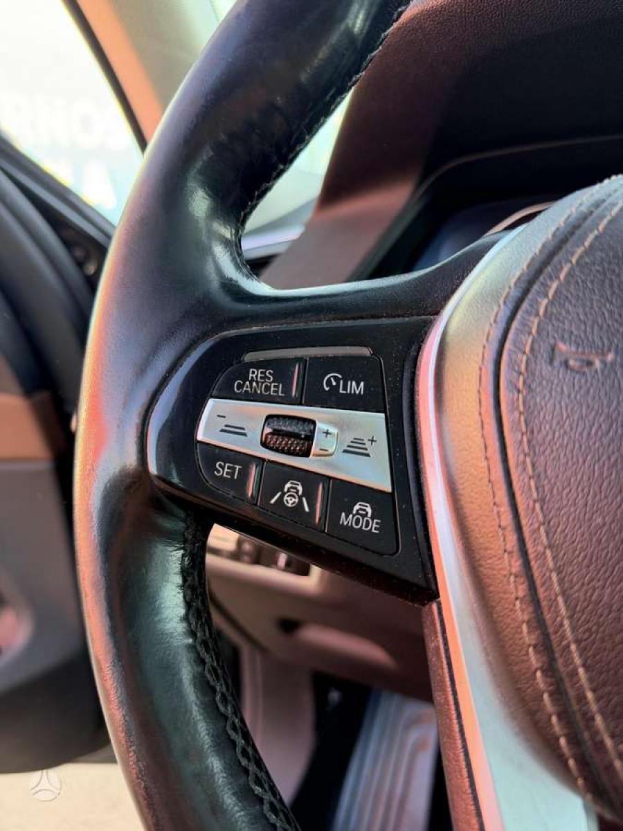 Melns BMW X5 2019 Tauragė, ar dzinēja tilpumu 2.99 L un nobraukumu 200 tūkst. km par 20999 €, foto 14 vietnē AUTOMOTO.COM.LV