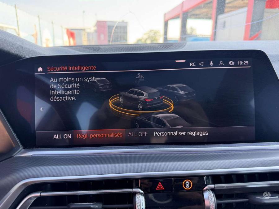 Melns BMW X5 2019 Tauragė, ar dzinēja tilpumu 2.99 L un nobraukumu 200 tūkst. km par 20999 €, foto 23 vietnē AUTOMOTO.COM.LV