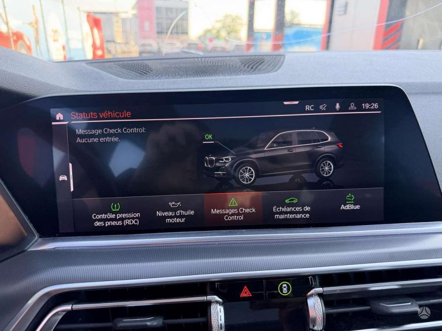 Melns BMW X5 2019 Tauragė, ar dzinēja tilpumu 2.99 L un nobraukumu 200 tūkst. km par 20999 €, foto 28 vietnē AUTOMOTO.COM.LV