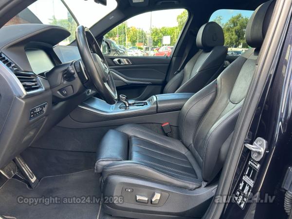 Melns BMW X5 2019 Tallina, ar dzinēja tilpumu 3.00 L un nobraukumu 147 tūkst. km par 41900 €, foto 8 vietnē AUTOMOTO.COM.LV