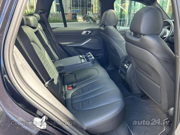 Melns BMW X5 2019 Tallina, ar dzinēja tilpumu 3.00 L un nobraukumu 147 tūkst. km par 41900 €, foto 10 vietnē AUTOMOTO.COM.LV