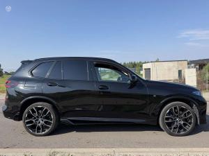 Black BMW X5 2019 in Kaunas, with an engine capacity of 3.00 L and mileage of 222 thousand km for 36500 €, photo 6 on AUTOMOTO.COM.LV