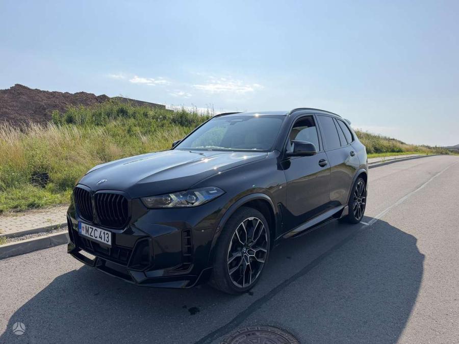 Black BMW X5 2019 in Kaunas, with an engine capacity of 3.00 L and mileage of 222 thousand km for 36500 €, photo 9 on AUTOMOTO.COM.LV