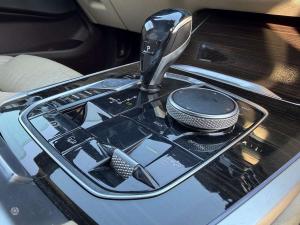 Black BMW X5 2019 in Kaunas, with an engine capacity of 3.00 L and mileage of 222 thousand km for 36500 €, photo 16 on AUTOMOTO.COM.LV