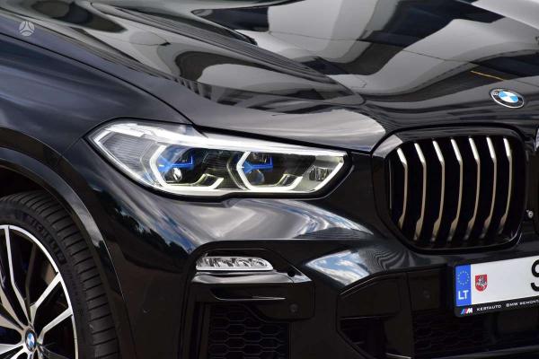 Black BMW X5 2019 in Vilnius, with an engine capacity of 2.99 L and mileage of 170 thousand km for 45900 €, photo 6 on AUTOMOTO.COM.LV