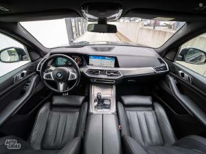 Black BMW X5 2019 in Kaunas, with an engine capacity of 3.00 L and mileage of 164 thousand km for 40450 €, photo 19 on AUTOMOTO.COM.LV
