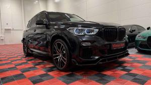 Black BMW X5 2019 in Vilnius, with an engine capacity of 3.00 L and mileage of 83 thousand km for 39990 €, photo 4 on AUTOMOTO.COM.LV