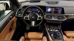Black BMW X5 2019 in Vilnius, with an engine capacity of 3.00 L and mileage of 83 thousand km for 39990 €, photo 22 on AUTOMOTO.COM.LV