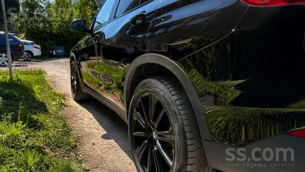 Black BMW X5 2019 in Riga, with an engine capacity of 3.00 L and mileage of 112 thousand km for 42900 €, photo 7 on AUTOMOTO.COM.LV
