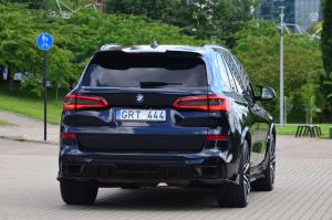 Black BMW X5 2019 in Vilnius, with an engine capacity of 3.00 L and mileage of 163 thousand km for 38700 €, photo 10 on AUTOMOTO.COM.LV