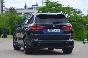 Black BMW X5 2019 in Vilnius, with an engine capacity of 3.00 L and mileage of 163 thousand km for 38700 €, photo 11 on AUTOMOTO.COM.LV