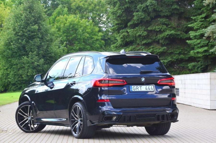 Black BMW X5 2019 in Vilnius, with an engine capacity of 3.00 L and mileage of 163 thousand km for 38700 €, photo 22 on AUTOMOTO.COM.LV