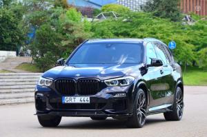 Black BMW X5 2019 in Vilnius, with an engine capacity of 3.00 L and mileage of 163 thousand km for 38700 €, photo 23 on AUTOMOTO.COM.LV
