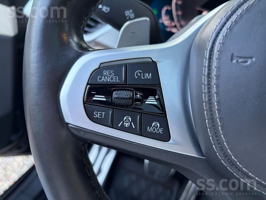 Black BMW X5 2019 in Riga, with an engine capacity of 3.00 L and mileage of 161 thousand km for 41990 €, photo 20 on AUTOMOTO.COM.LV