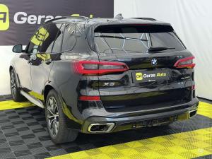 Melns BMW X5 2019 Viļņa, ar dzinēja tilpumu 4.40 L un nobraukumu 252 tūkst. km par 35300 €, foto 7 vietnē AUTOMOTO.COM.LV