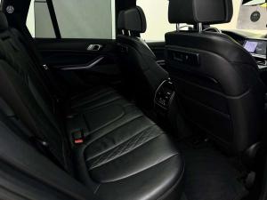 Melns BMW X5 2019 Viļņa, ar dzinēja tilpumu 4.40 L un nobraukumu 252 tūkst. km par 35300 €, foto 15 vietnē AUTOMOTO.COM.LV