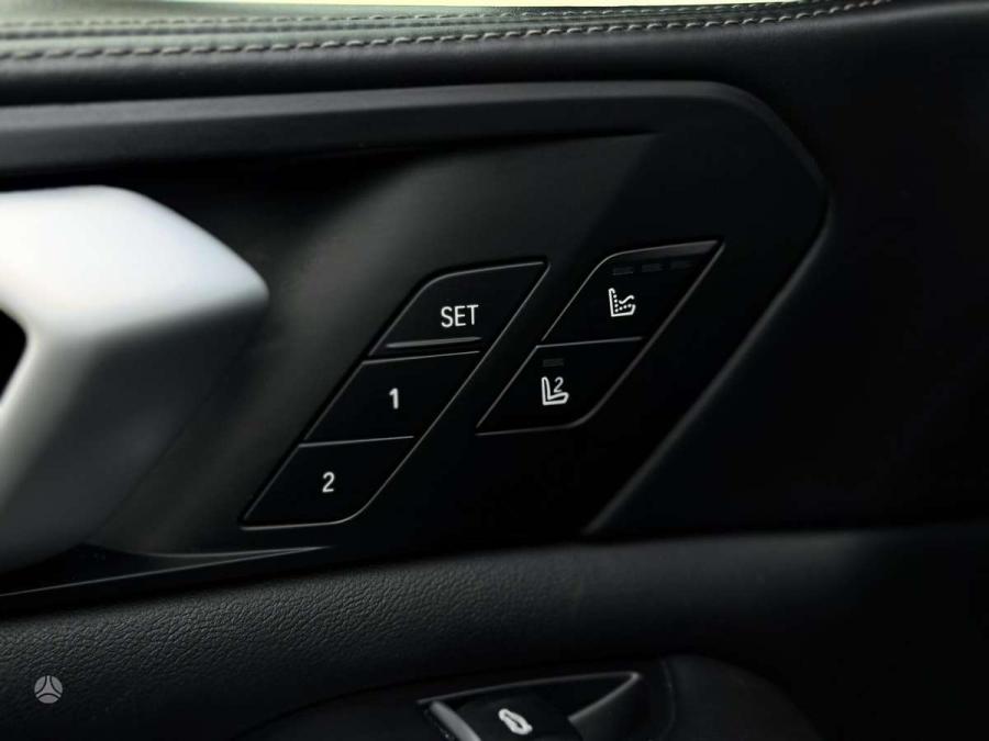 Melns BMW X5 2019 Viļņa, ar dzinēja tilpumu 4.40 L un nobraukumu 252 tūkst. km par 35300 €, foto 24 vietnē AUTOMOTO.COM.LV